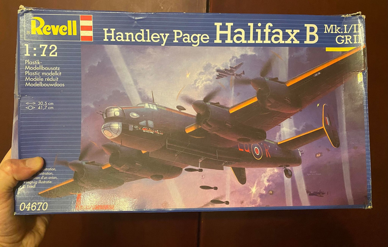 From Hull, Hell and... Halifax! Revell 1/72 - +++ MOTHBALLED +++ - Big ...