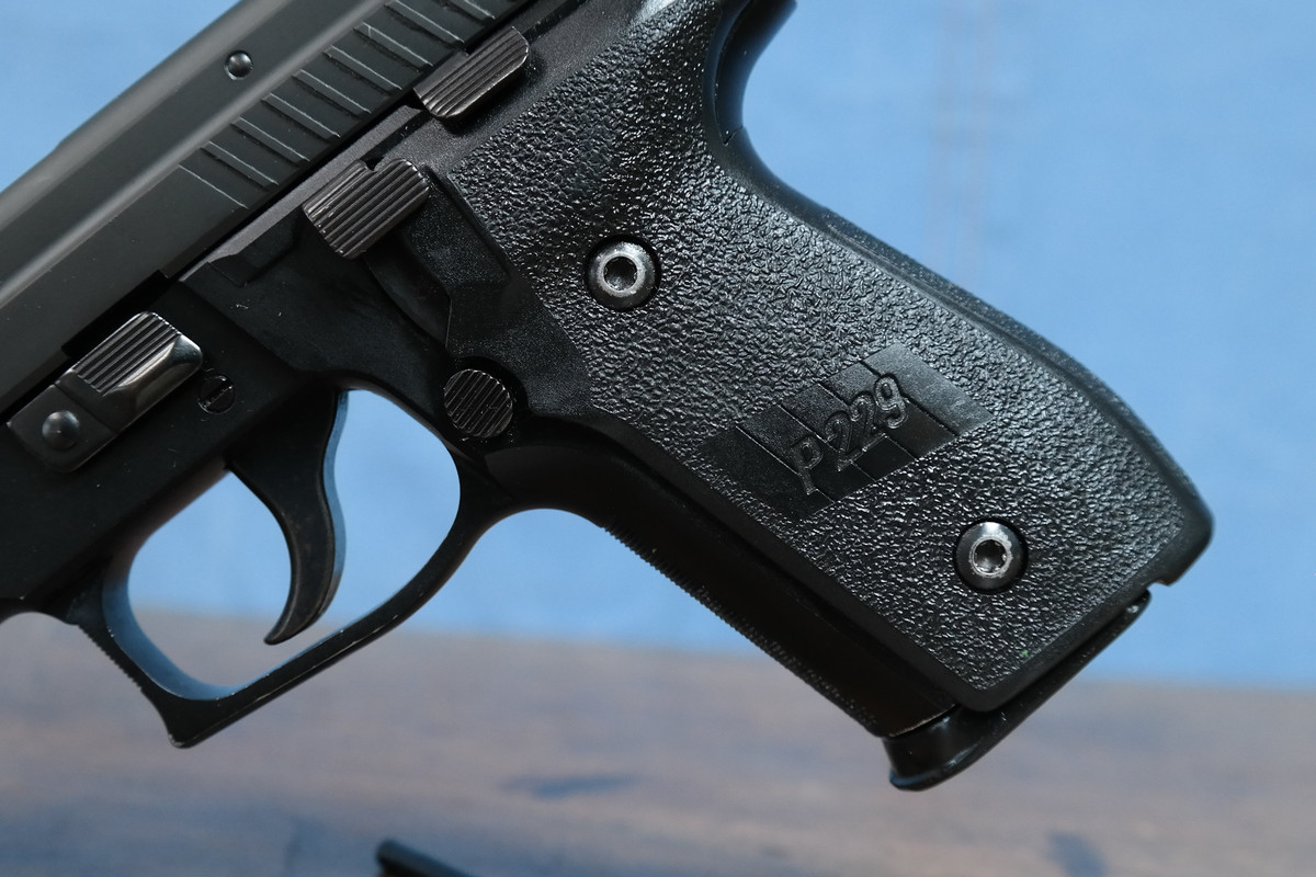 SAM 6045 — Postimages