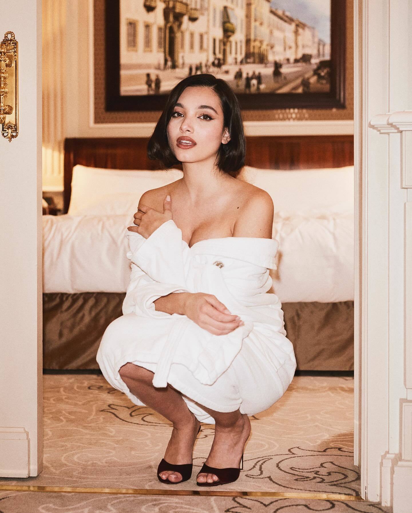 Mariasole Pollio Feet 8490355 — Postimages