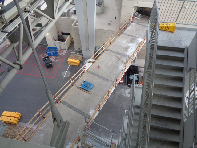 walkway currently being built to connect Bellagio to Cosmo? - Las Vegas ...