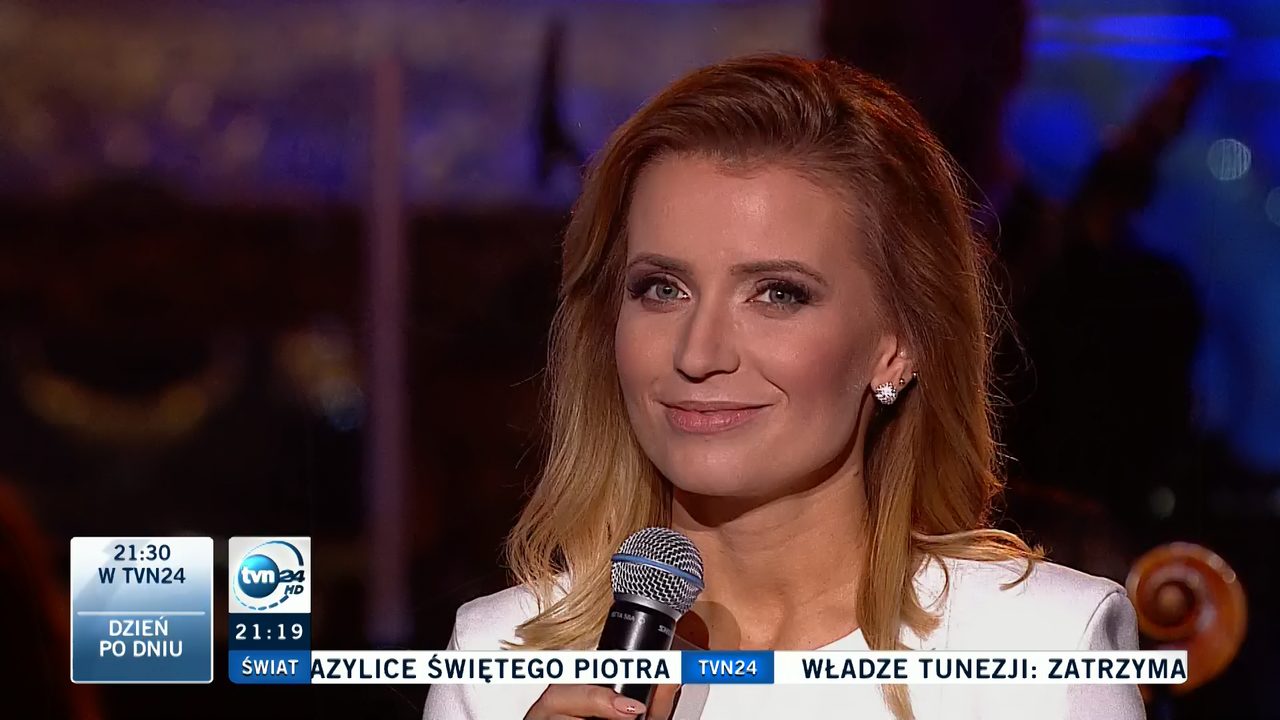 2016 12 24 Anna Dec TVN24 004 — Postimages