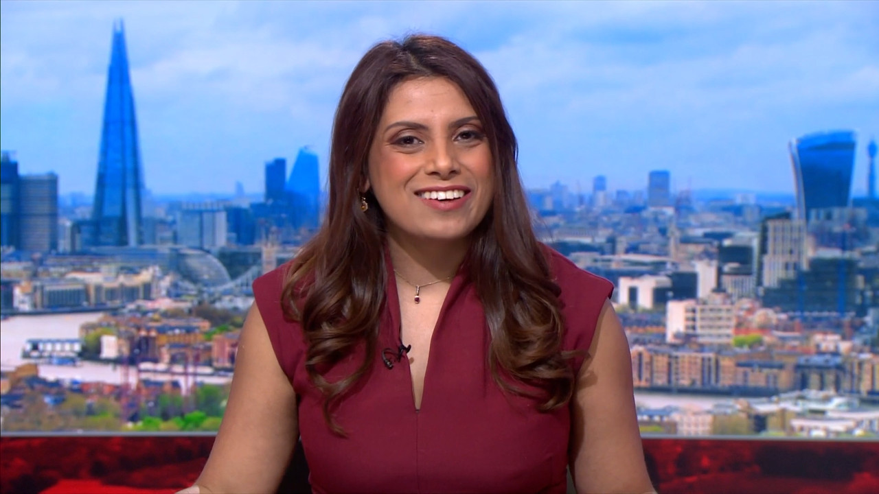 2023 02 22 14 30 BBC1 Regional News and Weather 22 02 2023 Lunch mp4 ...