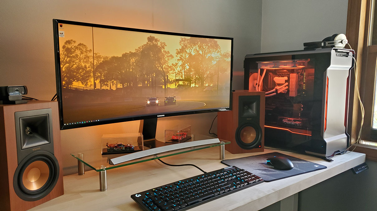 PC guys, let's see your cool computer cases/setups > General Discussion ...