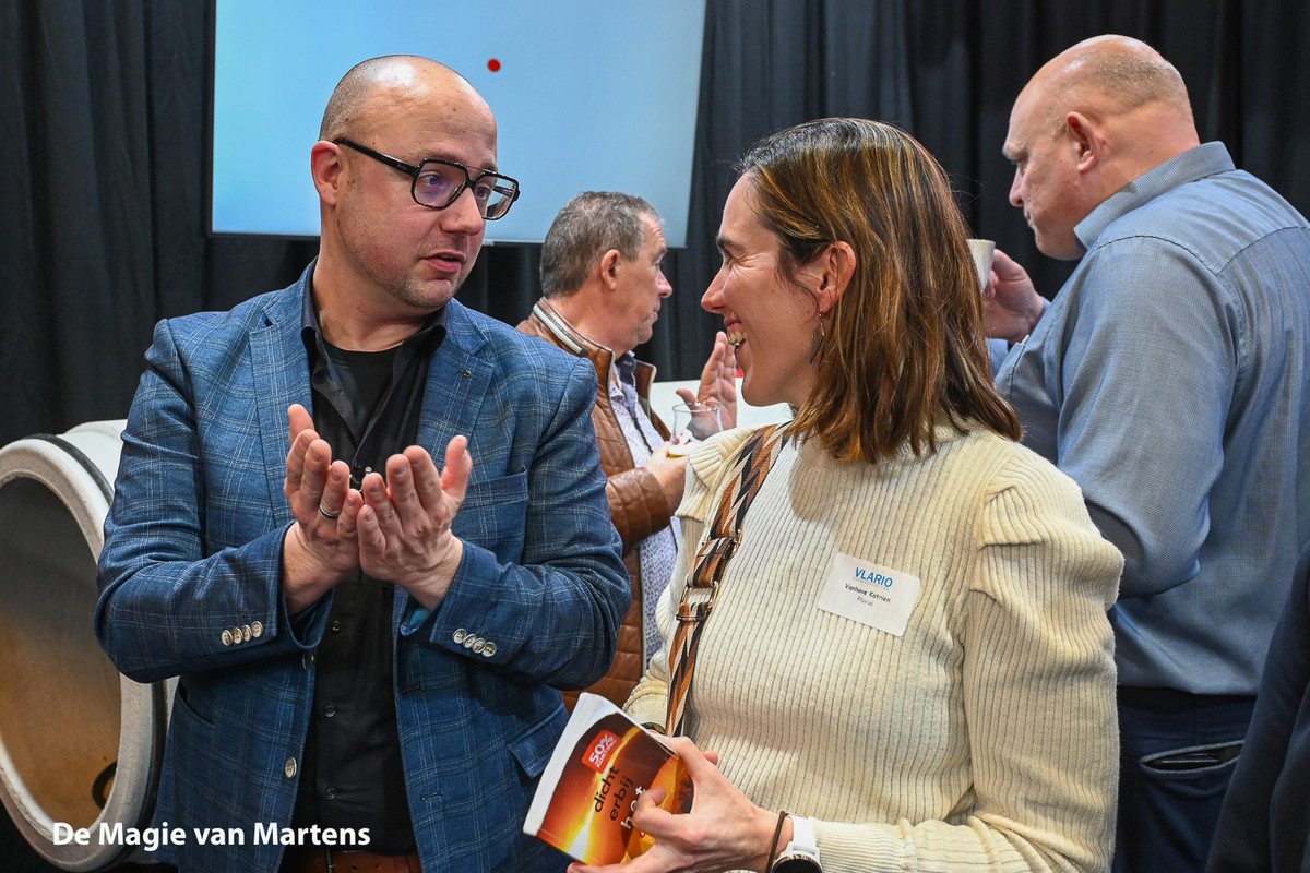 20230328 CVA 2220 — Postimages