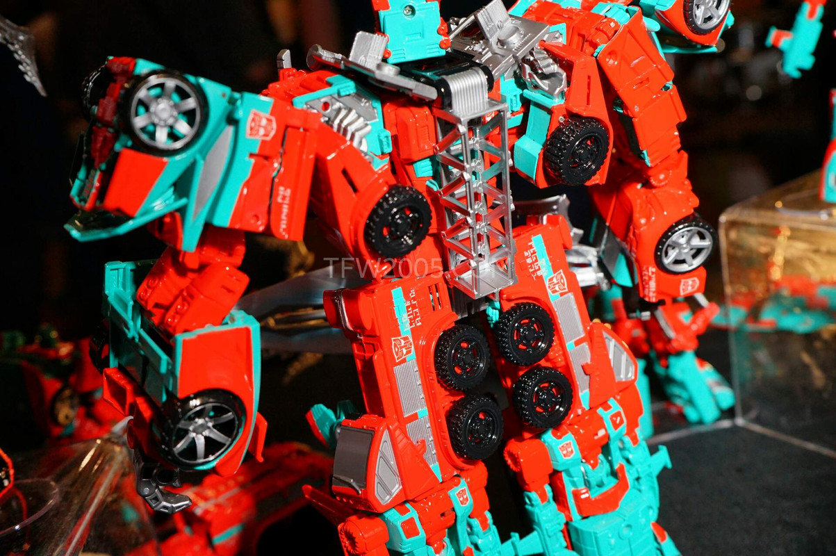 SDCC2015 Hasbro Breakfast Transformers Combiner — Postimages