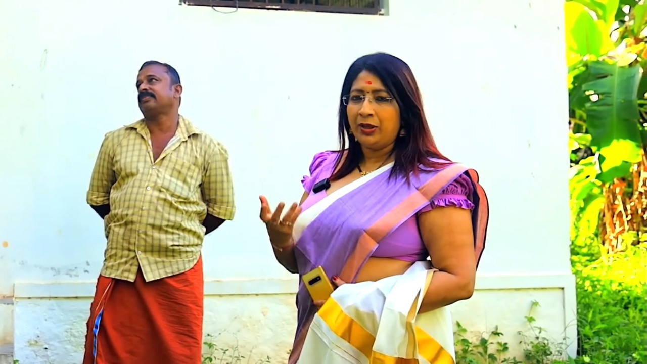 Lekshmi Nair Huge round breast and Navel in set saree mp4 snapshot 00 21 211 — Postimages
