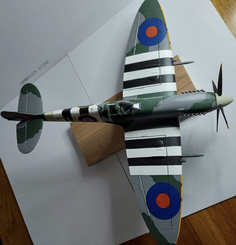 Revell Spitfire MkiX MH454 FU-N 1/32 - Ready for Inspection - Aircraft ...
