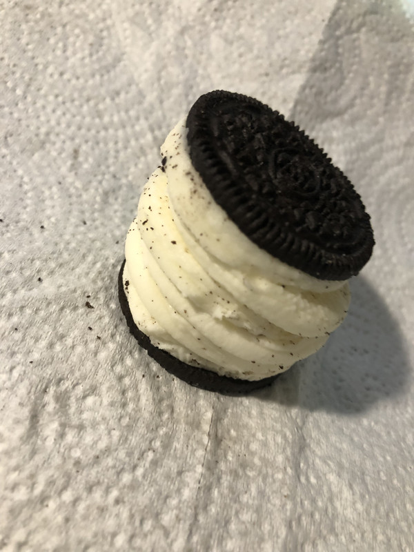 F2 A2 B3 A6 56 CB 42 E6 B29 F 42 A52837 C6 C7 — Postimages