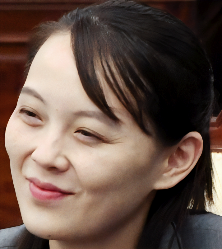 2018-04-27 Kim Yo-Jong at the inter-Korean summit in Paju, South Korea ...