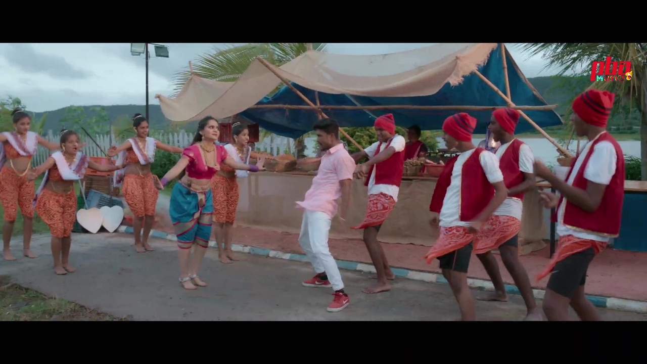 Saloni Satpute 1 Moment9 — Postimages