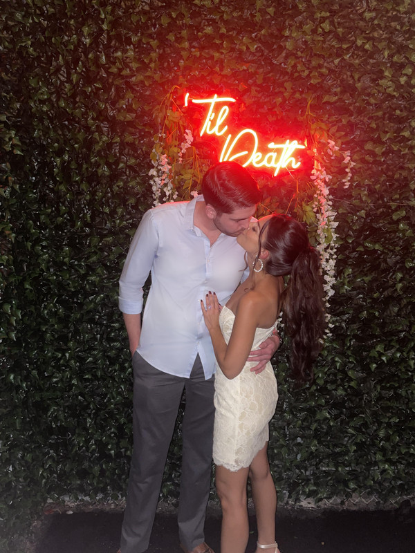 couple — Postimages