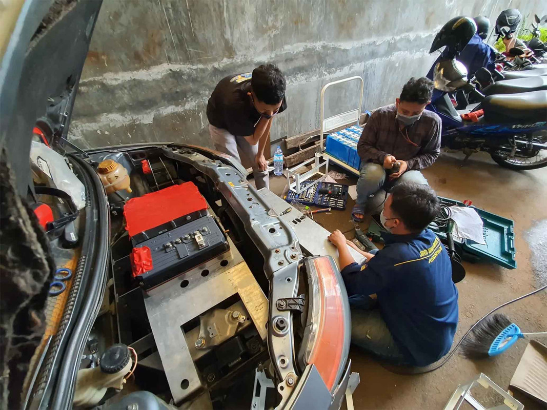 proton savvy electric autonomous