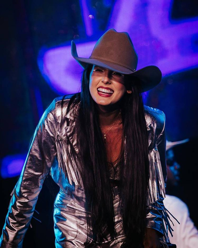 ana castela quem e 5 — Postimages