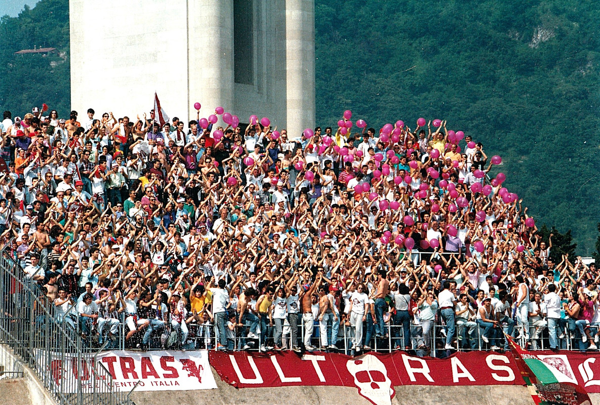 como 88 89 — Postimages