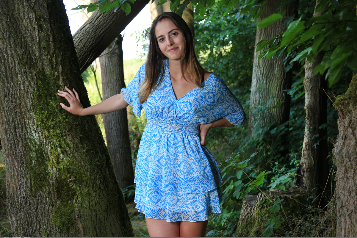 Domai Anna Love 1 Anna Love high 0001 — Postimages