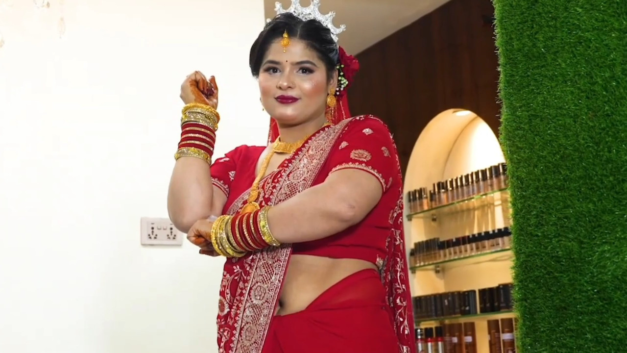 Nepali Busty Bride Huge Tits And Deep Open Navel In Red Saree Mp4