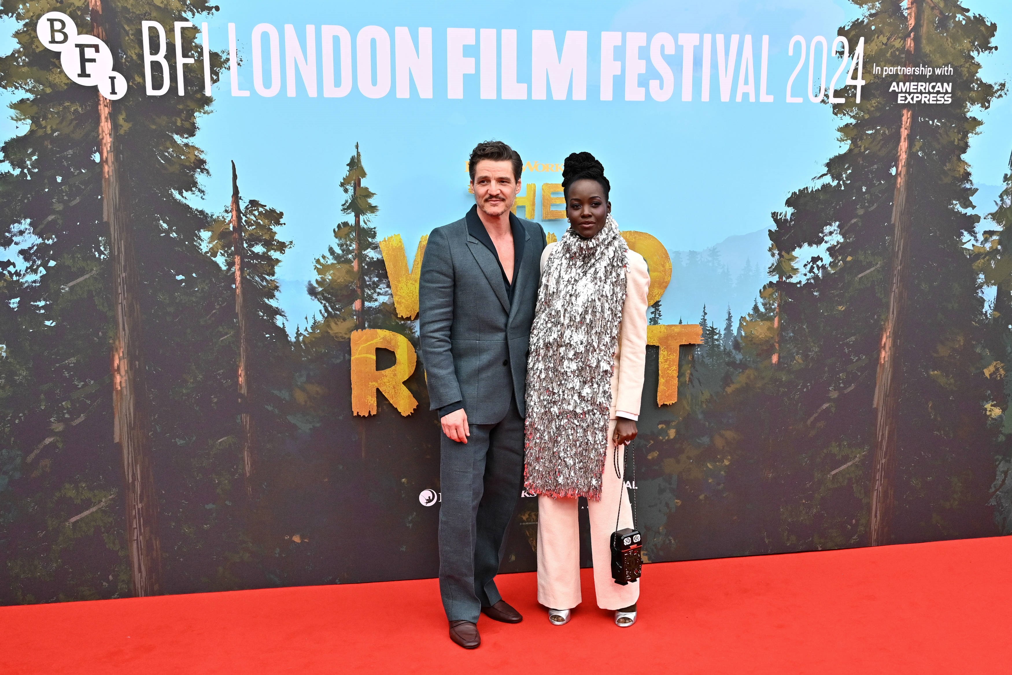 Pedro Pascal 114 — Postimages