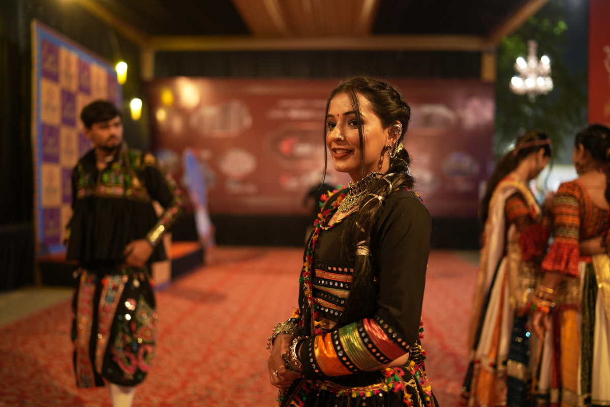 DIP08405 — Postimages