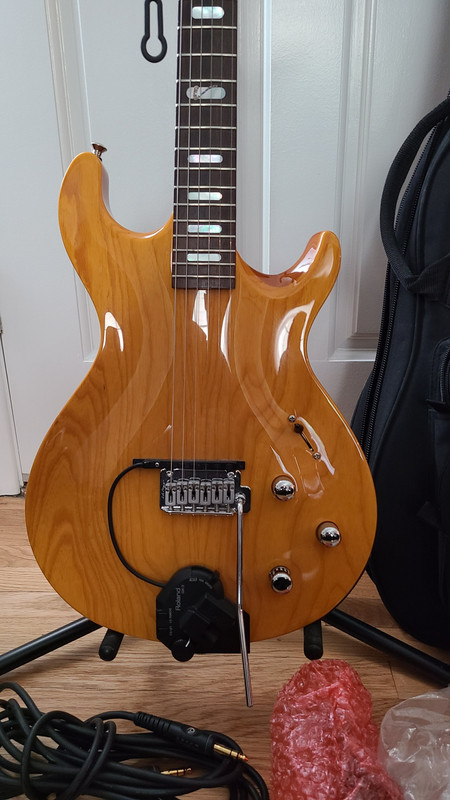 Variax 700 (Amber) with GK3 and PodXTLive