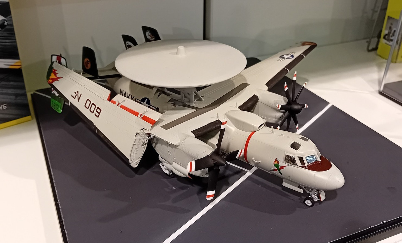 1/72 - Grumman E-2C Hawkeye by Heller - released - Page 4 - The ...