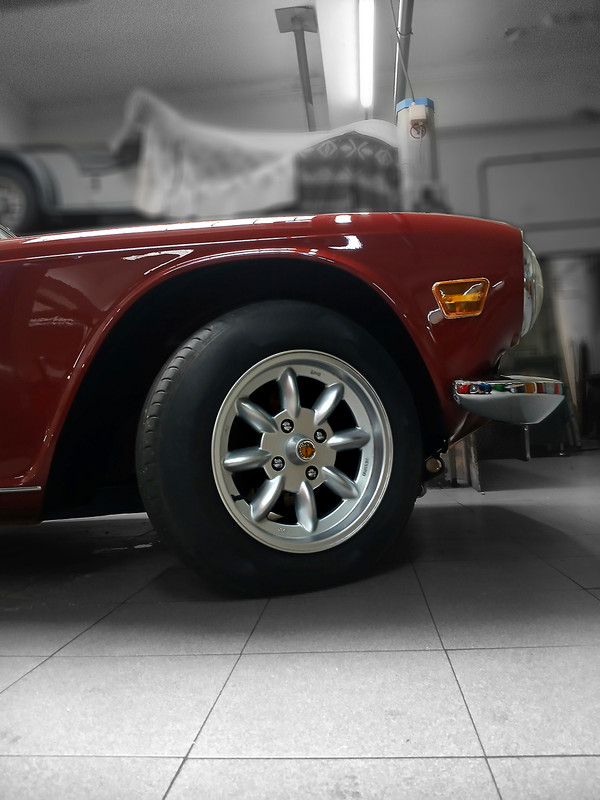 TRIUMPH TR6 AS2410 bd2 — Postimages