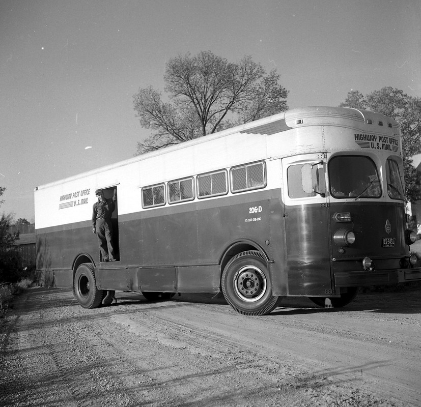 Fageol Twin Coach 55c Highway Post Office Tenn 56 plate — Postimages