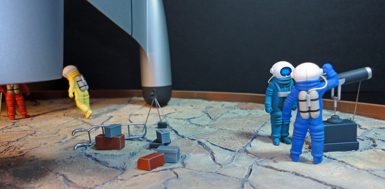Masterpiece Models 1/48 Scale Luna Spaceship Diorama From the Movie ...
