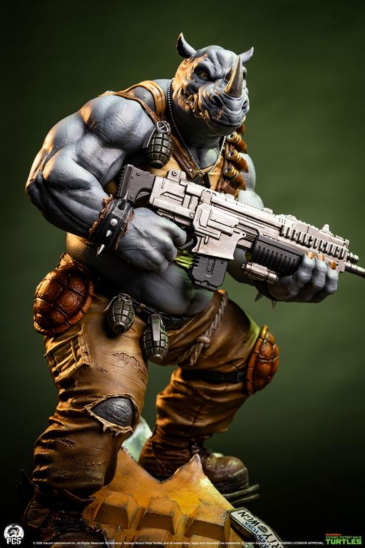 Premium Collectibles Studio : TMNT Legends - Rocksteady 1/3 Scale Statue