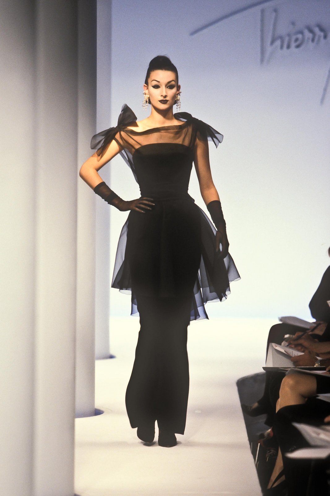 Fashion Classic: Thierry MUGLER Spring/Summer 1996 | Lipstick Alley