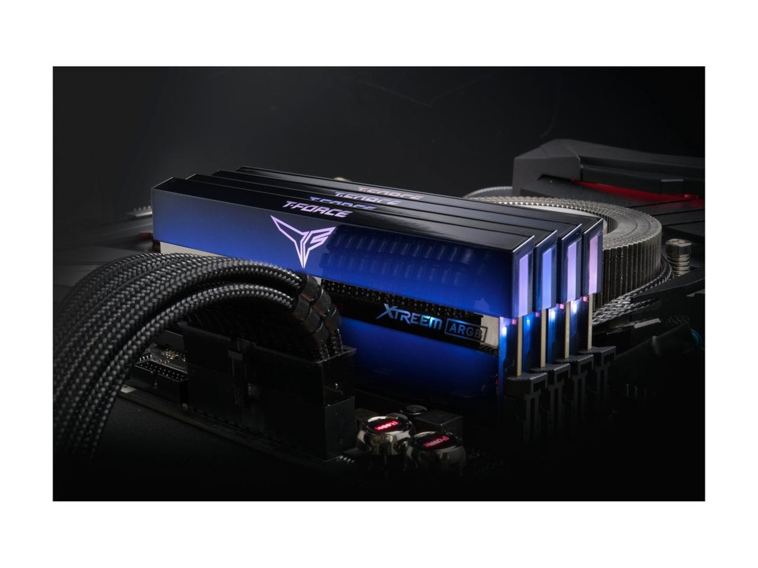 RAM DDR4 Teamgroup 16 G 3600 C14 TFORCE RGB BLUE pic4 — Postimages