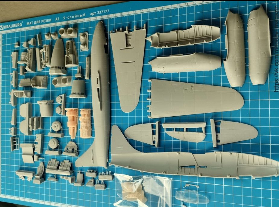 1/48 - Sukhoi Su-9 (1946) resin with 3D printed parts kit by Komar ...