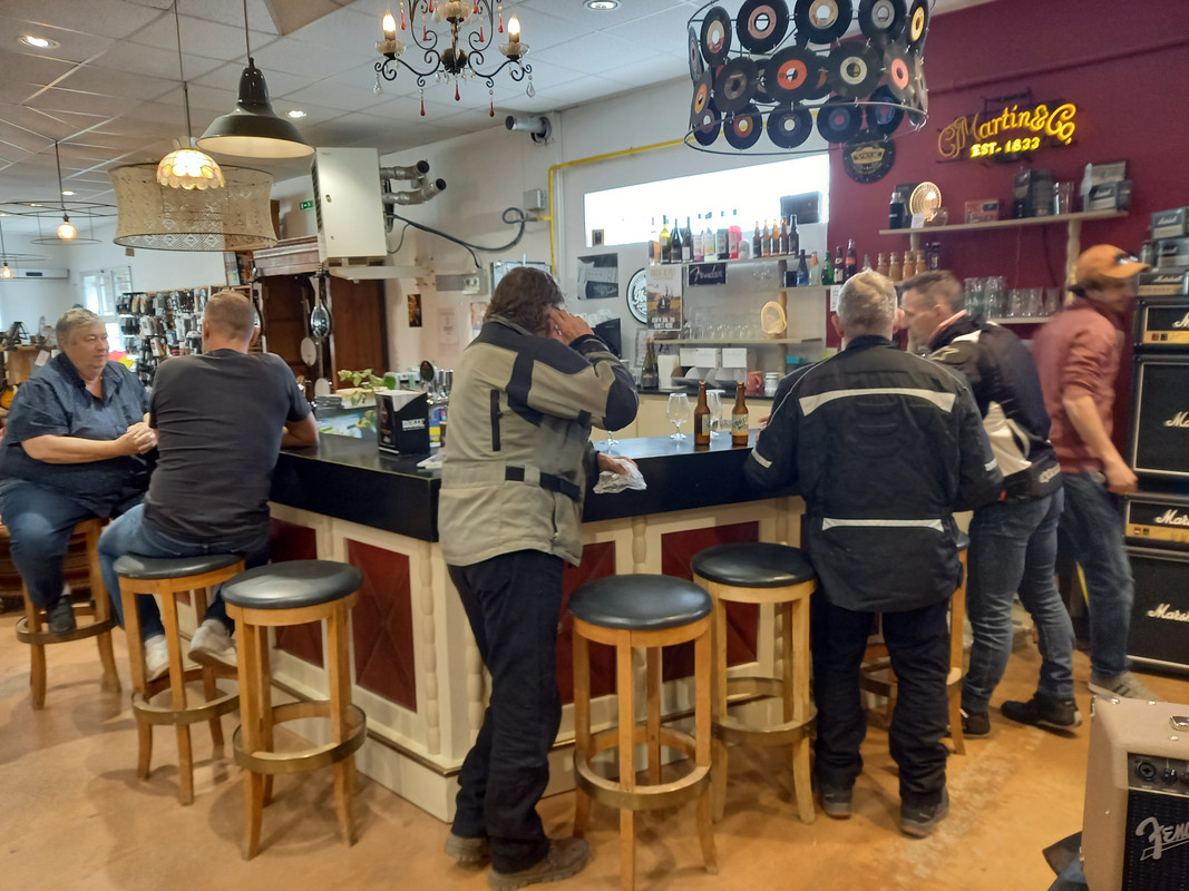 Danett Music Shop — Postimages