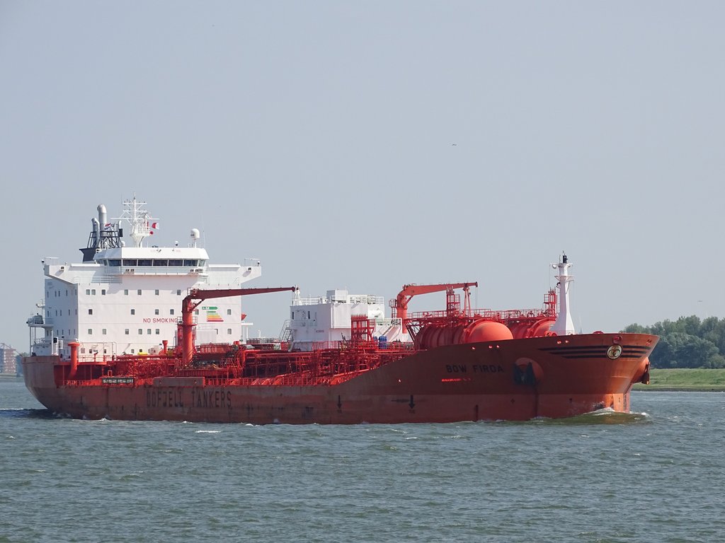 Spotten in De Hoek. - Pagina 588 - SCHEEPVAART FORUM