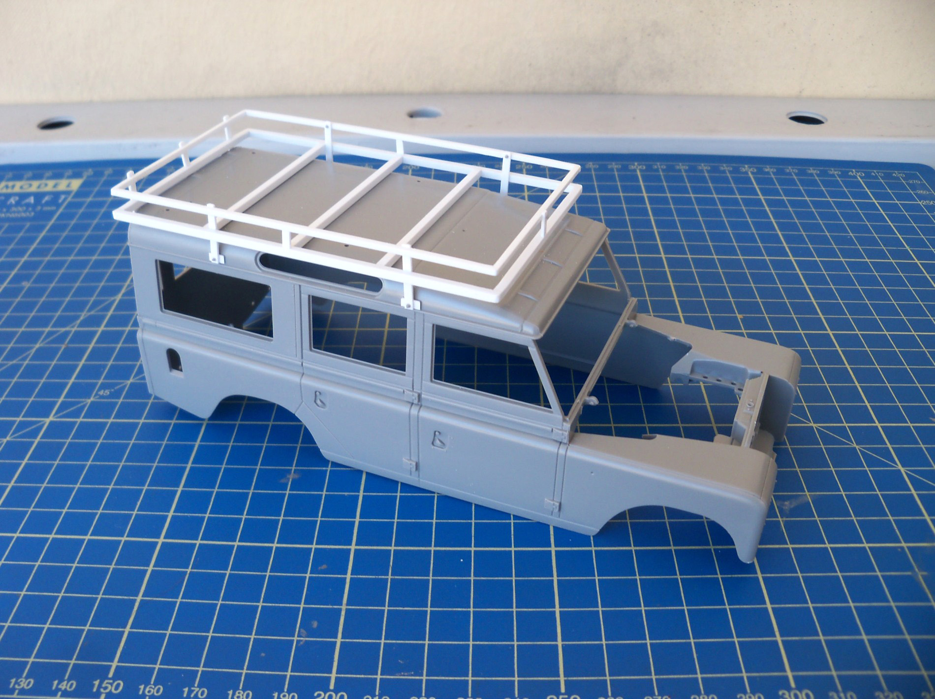 Rack 04 — Postimages