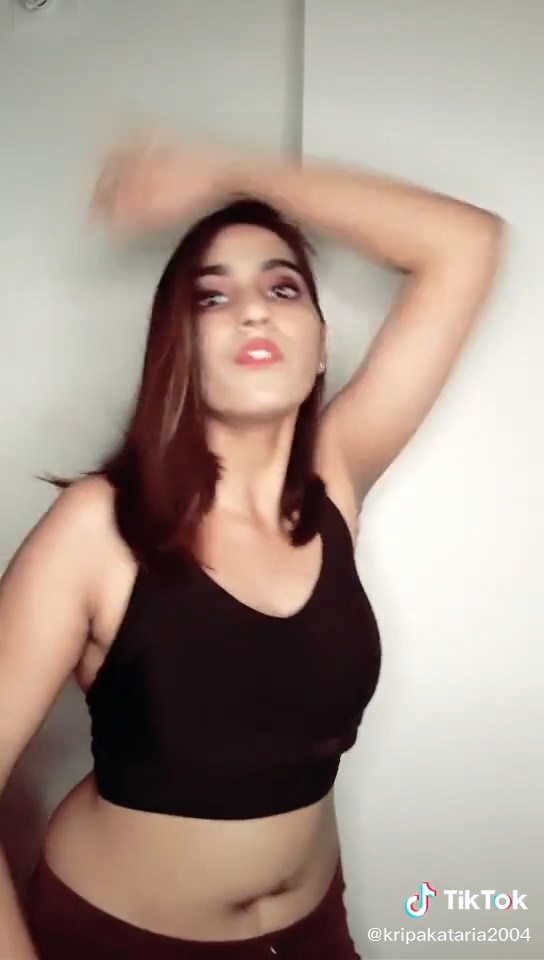 Desi Girl Big deep navel hole mp4 snapshot 00 13 250 — Postimages