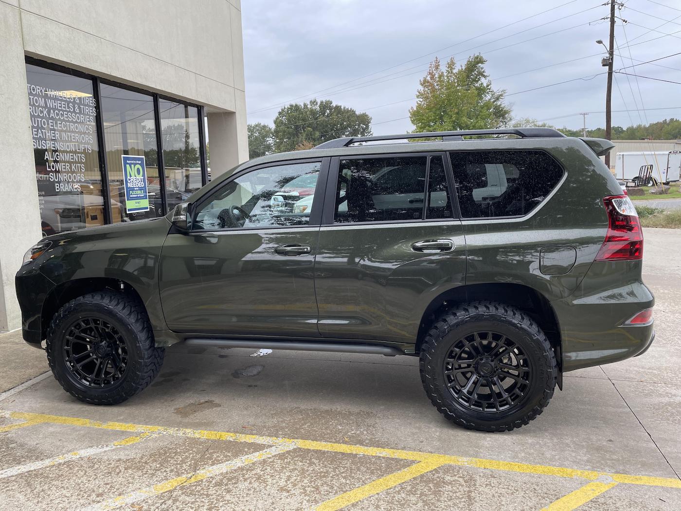 2022 GX Nori Green left side — Postimages