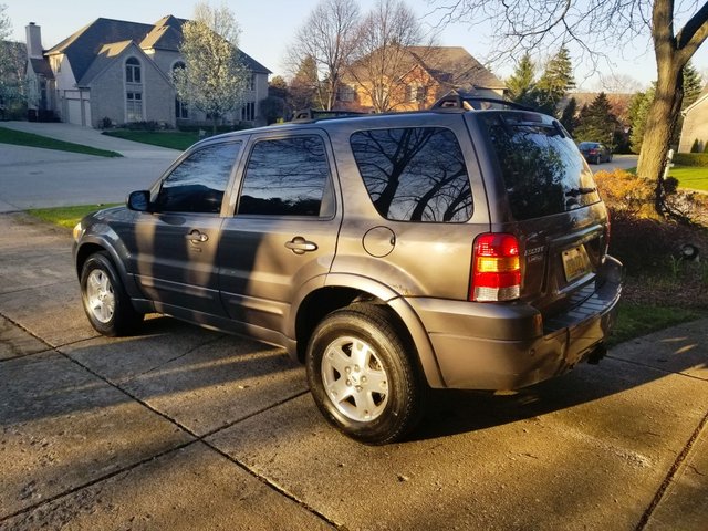 Replacing rear wheel speed sensors on 2006 Ford Escape 4wd... : r/cars