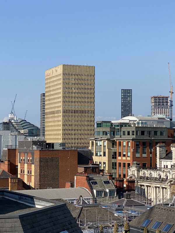 Victoria Riverside | Dantzic Street | 119/77/53/20m | 37/26/18/6 fl | U ...