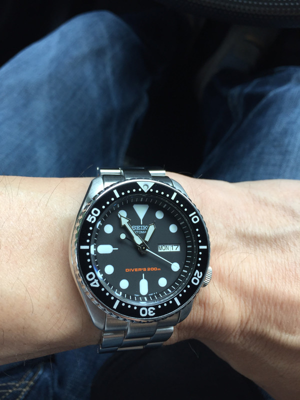 B950100 E 2700 4235 BEBD F640 CB0584 AE — Postimages