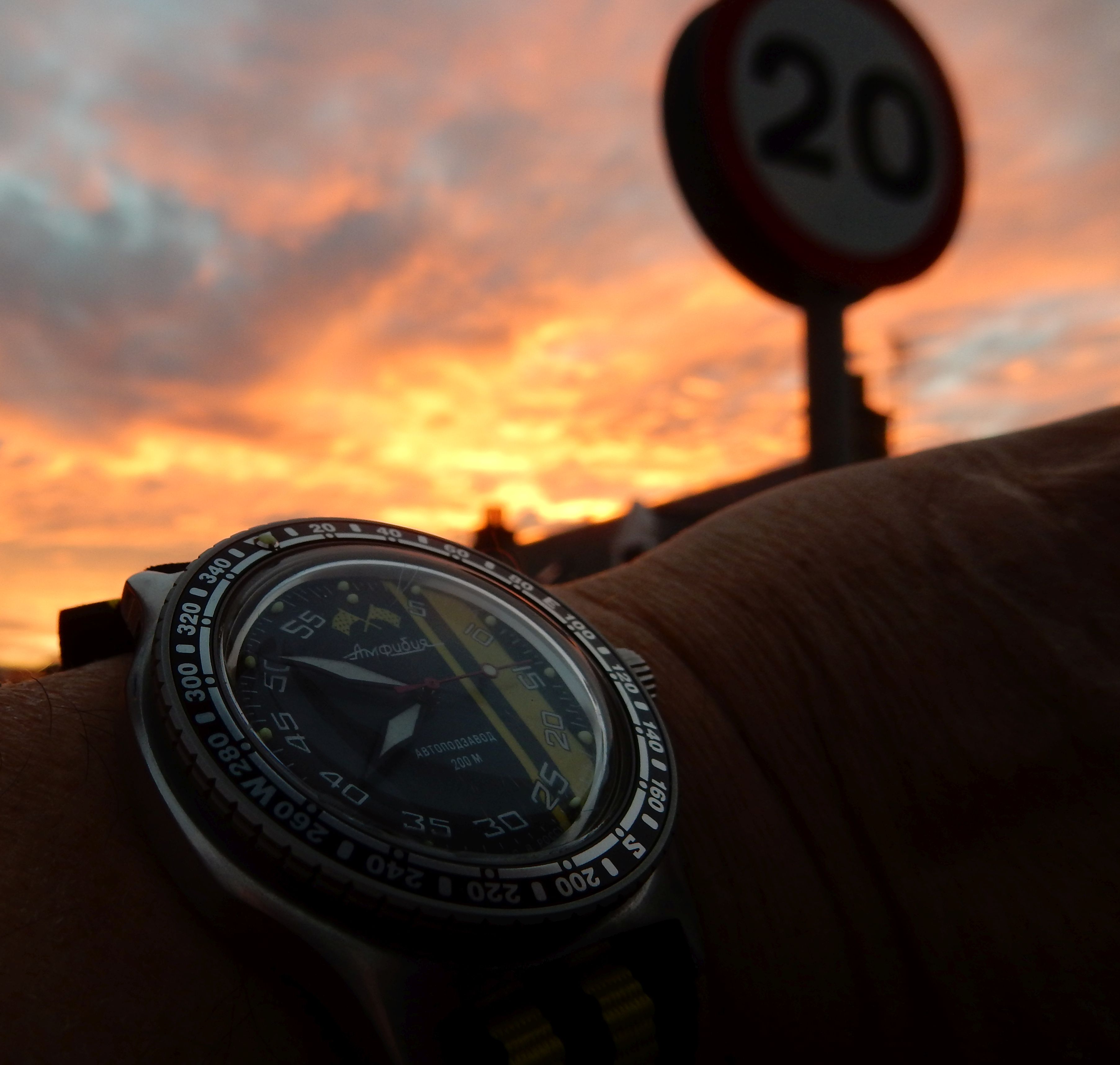 AMP 100 RED SKY 2 — Postimages