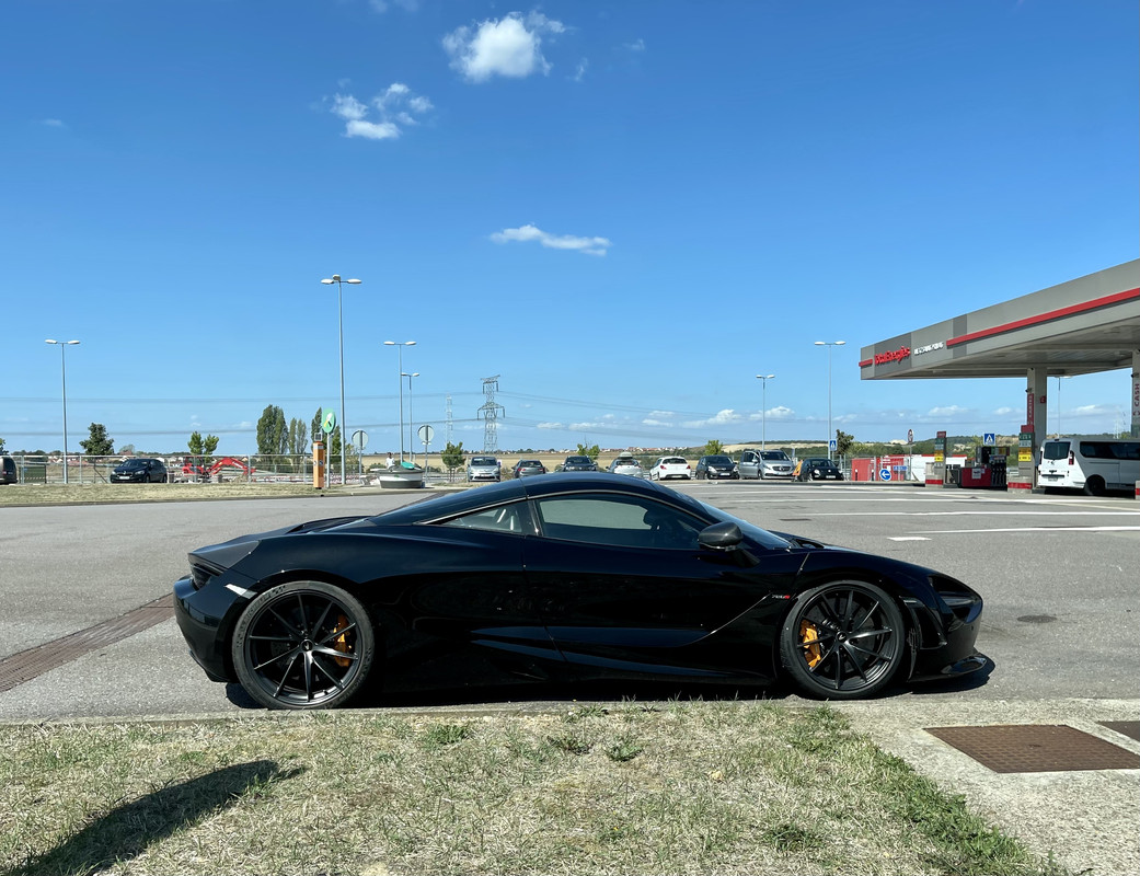 64965124 CC08 41 E4 A457 D15 F2 E4 BEE74 — Postimages