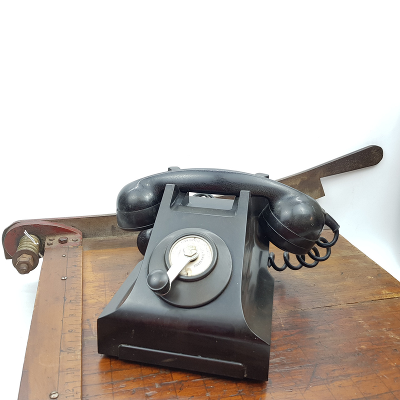Anyone still have rotary telephone? - 24hourcampfire