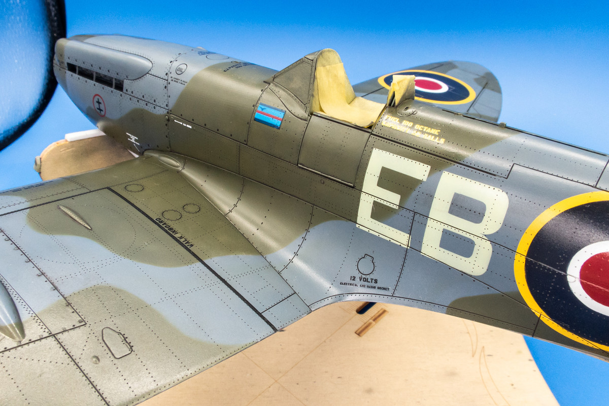 Tamiya 1/32 Spitfire XIVe Conversion (Laminar Flow Design) - Page 25 ...
