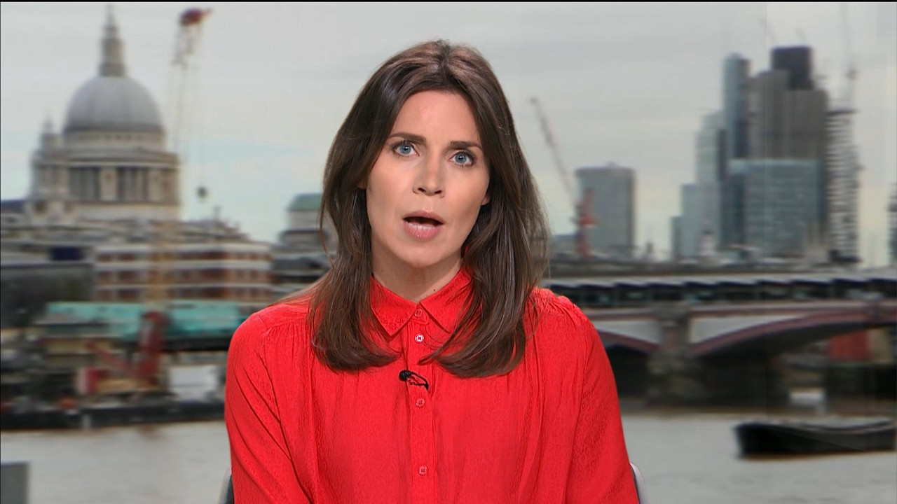 ITV News London 20191227 1330 ts snapshot 03 31 [2019 12 30 23 3 ...