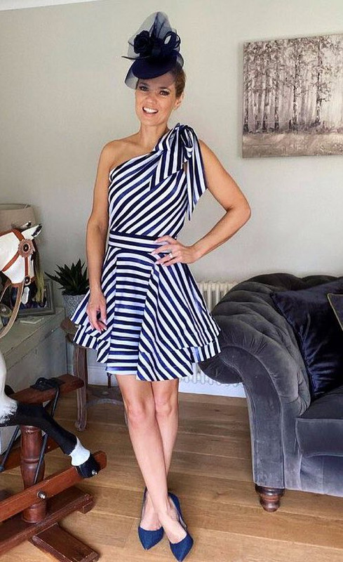 Eyo V2q CW8 Aovx Fk — Postimages