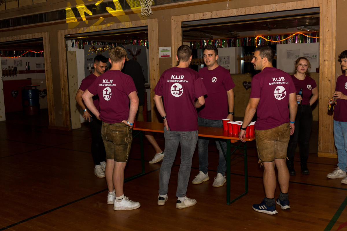 QW4B0666 — Postimages