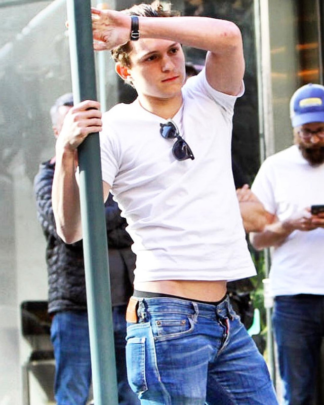 Tom Holland Page 24 Lpsg