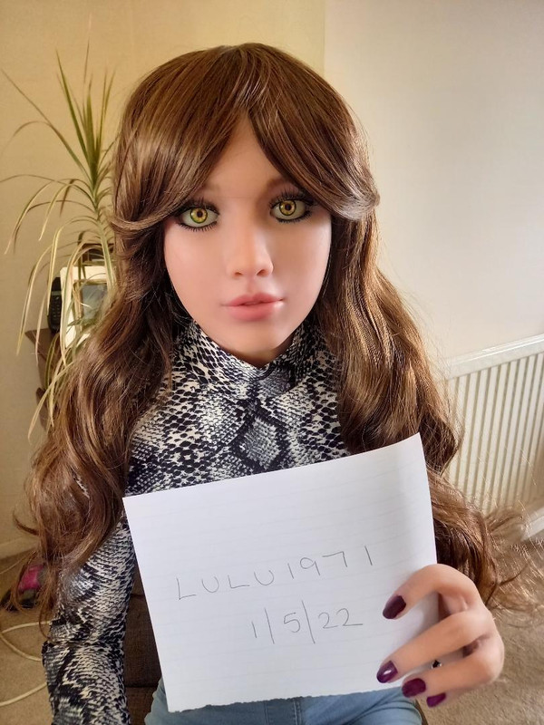 Brunette — Postimages