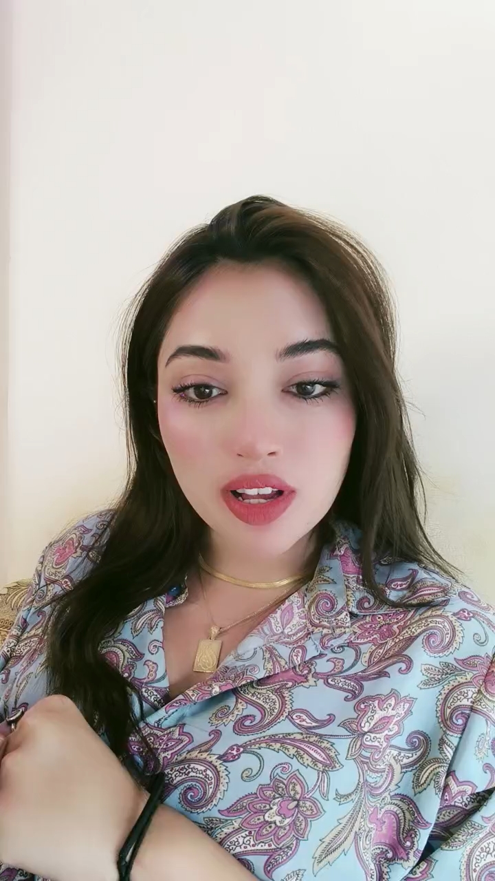 Ezzah Tango Live mp4 snapshot 01 35 800 — Postimages