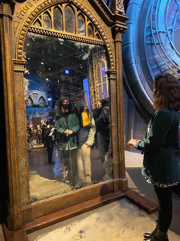 mirror — Postimages